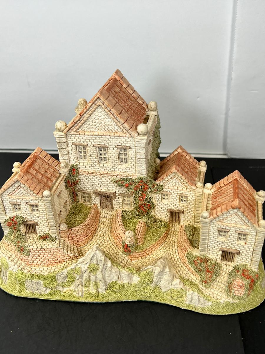 David Winter Alms House | EstateSales.org