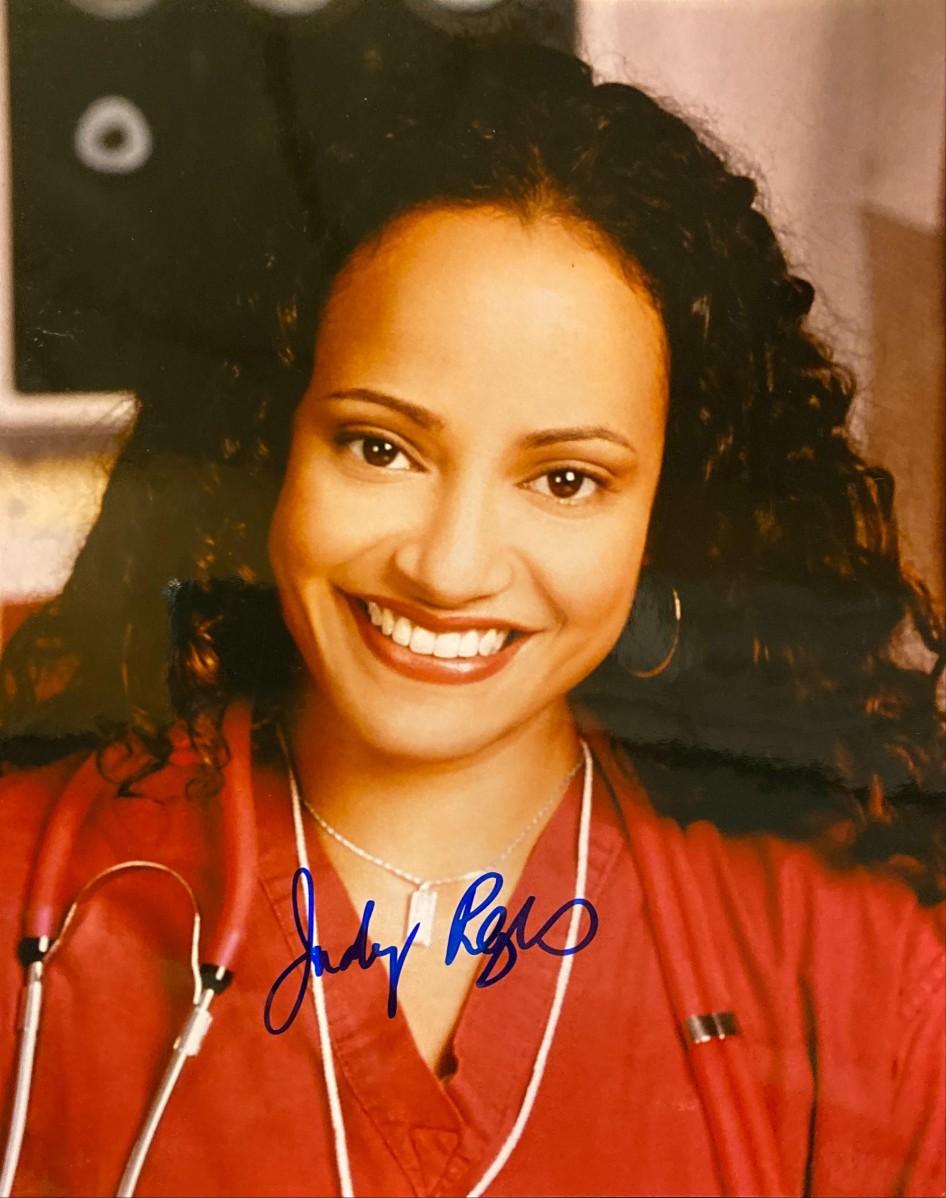 Judy Reyes signed photo | EstateSales.org