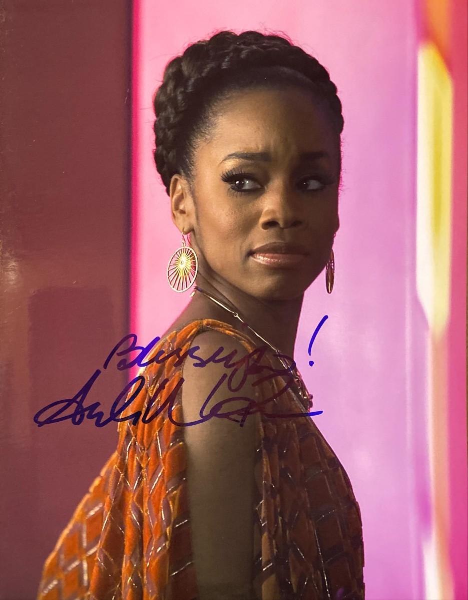 Dreamgirls Anika Noni Rose signed movie photo | EstateSales.org