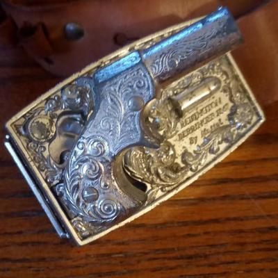 LOT 138 OLD MATTEL DERRINGER BUCKLE GUN | EstateSales.org