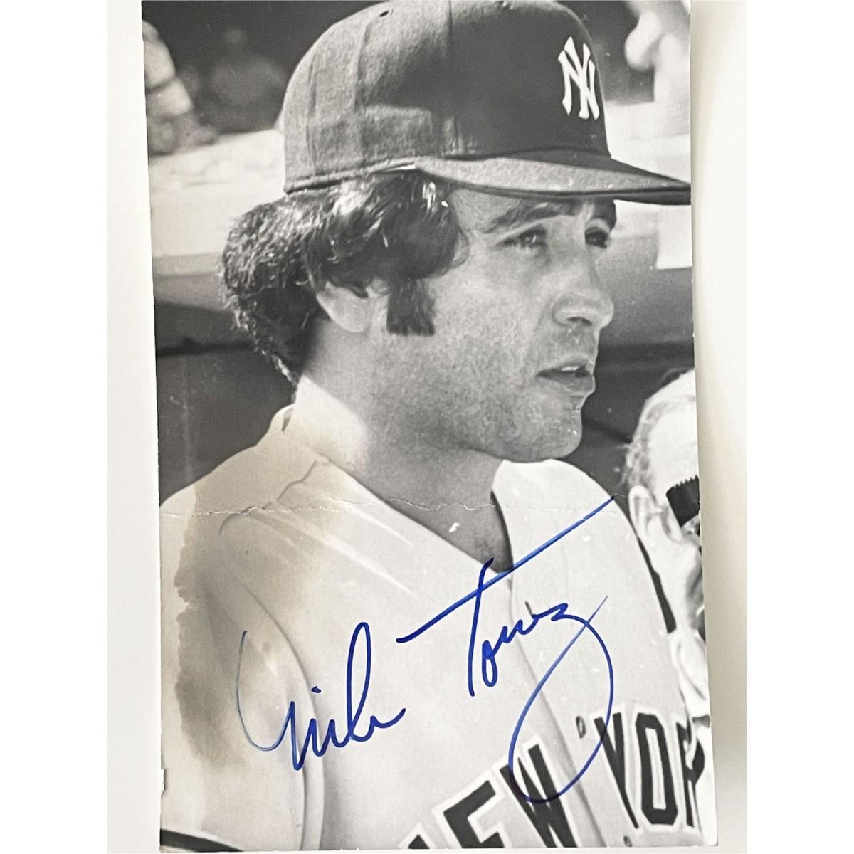 New York Yankees Mike Torrez signed photo | EstateSales.org