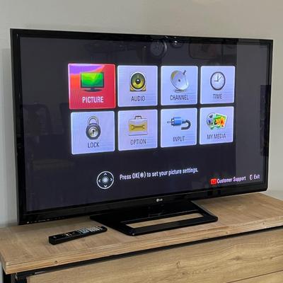 LG ~ 50” TV | EstateSales.org