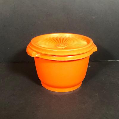 LOT 205K: Vintage Tupperware Collection | EstateSales.org