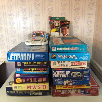 LOT 225K: Vintage TV Show Games - Jeopardy, Family Feud, MASH, Wheel of ...
