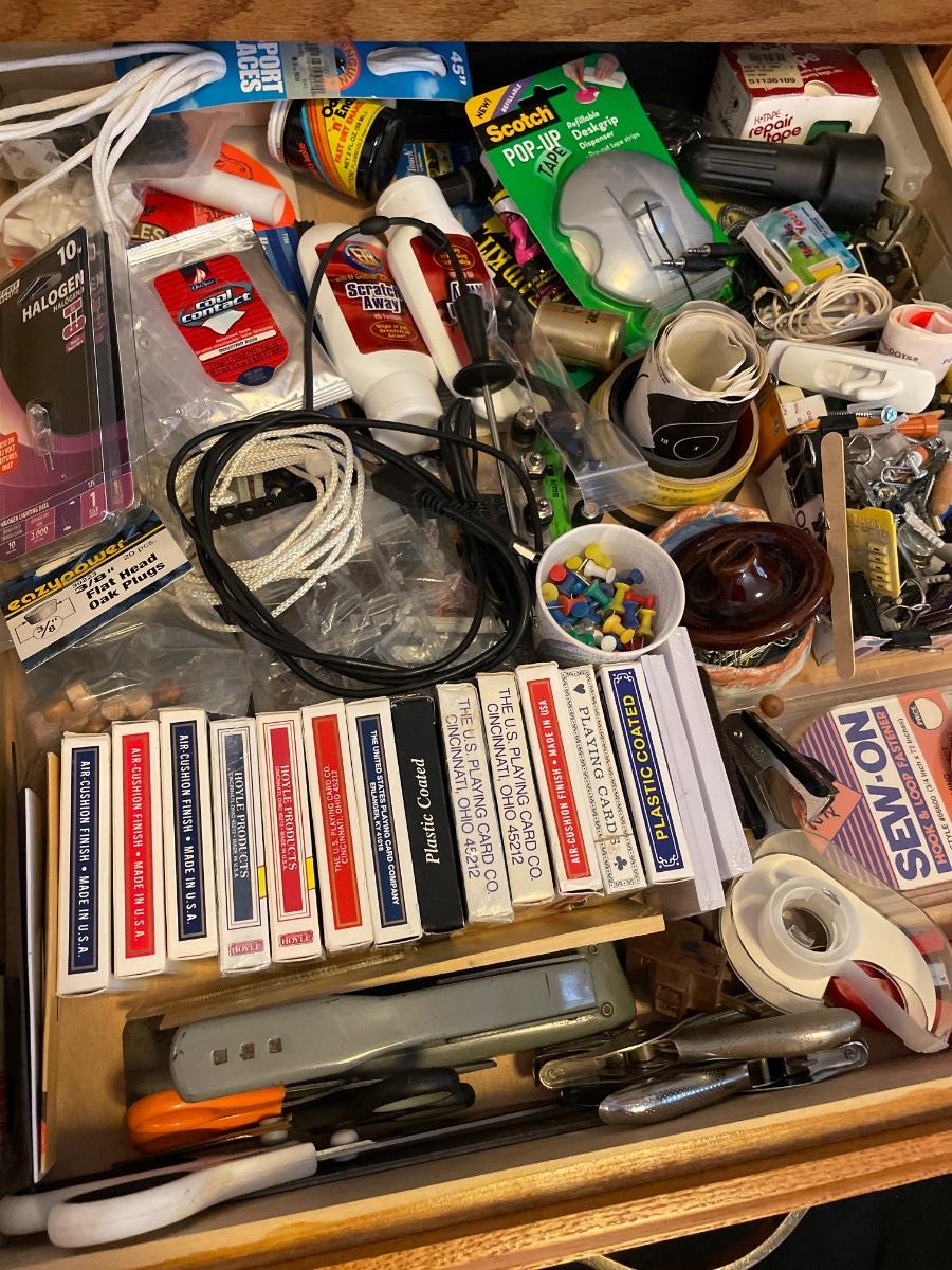 Junk drawer items | EstateSales.org