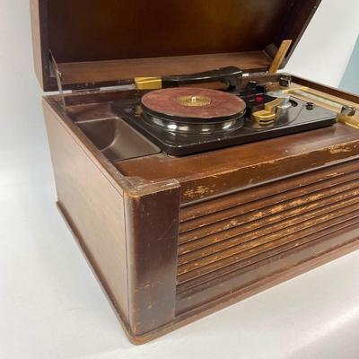 1940's Vintage Silvertone Record Player - Radio - Wire Recorder ...