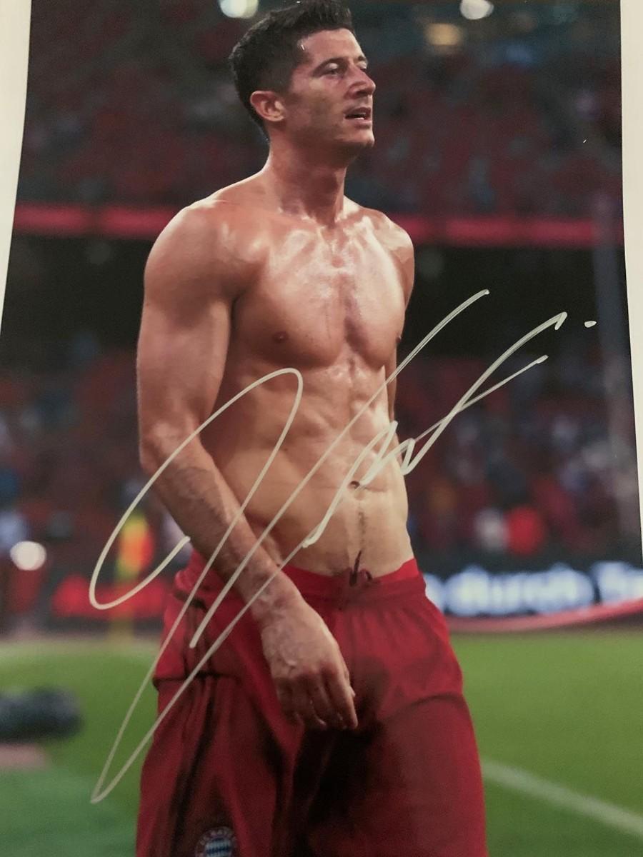 Bayern Munich Soccer player Robert Lewandowski signed photo ...