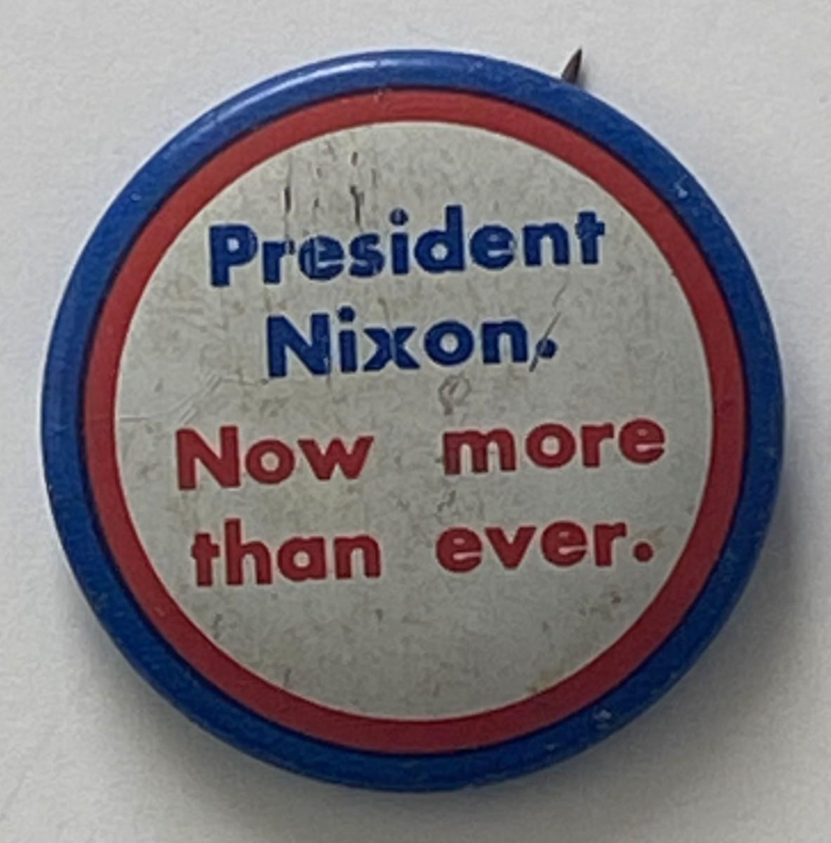 Richard Nixon campaign pin | EstateSales.org