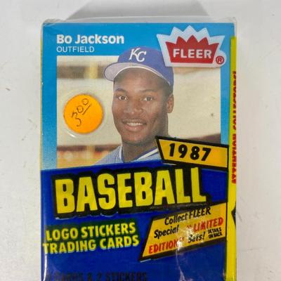 Fleer 1987 Baseball Card Packs | EstateSales.org