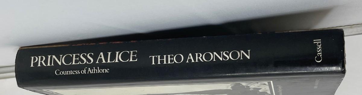 Princess Alice - Countess of Athlone, Theo Aronson | EstateSales.org
