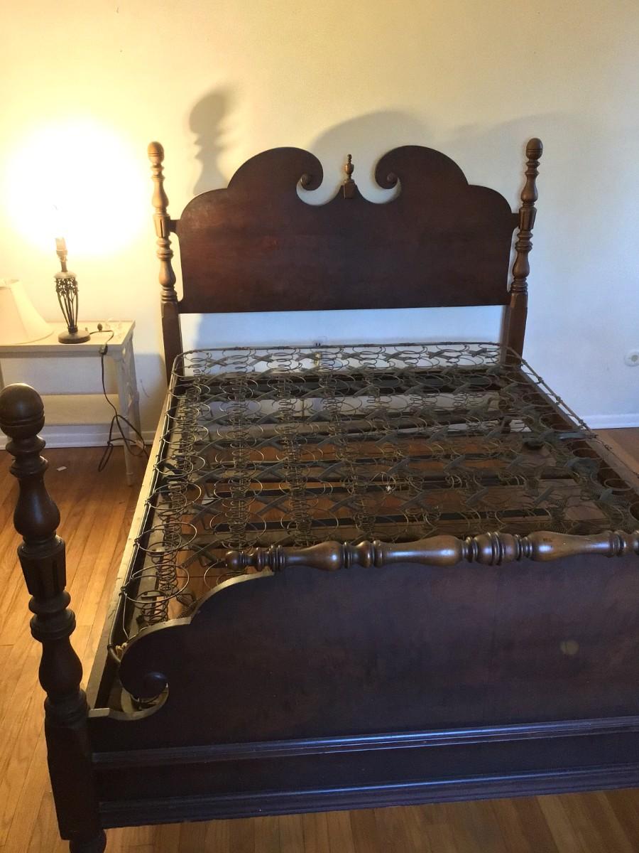 Full/Queen Antique Wood Bed frame with Antique Box Spring | EstateSales.org