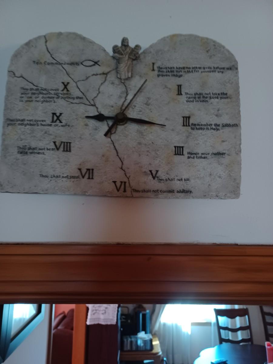 Ten Commandments clock | EstateSales.org