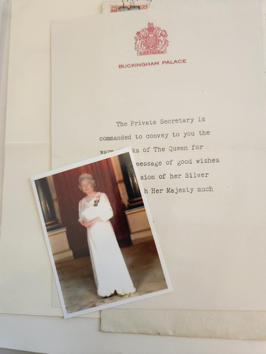 Buckingham Palace Letter, Queen's Photograph and Envelope | EstateSales.org