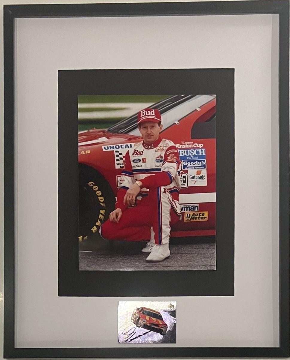 Bill Elliott signed trading card | EstateSales.org