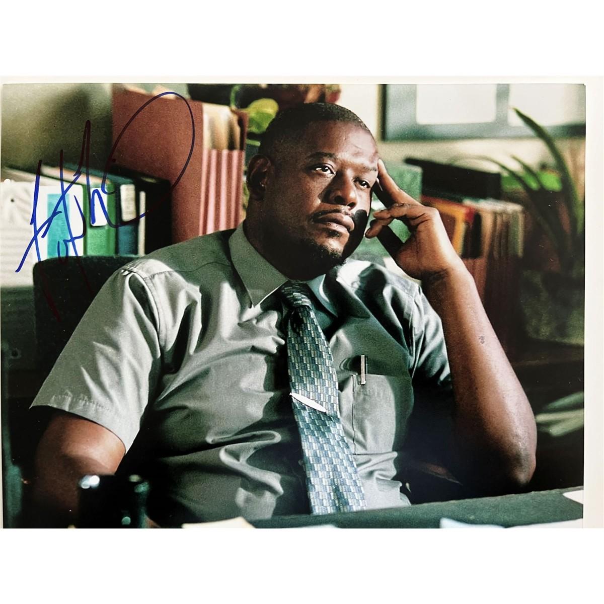 Forest Whitaker signed photo | EstateSales.org