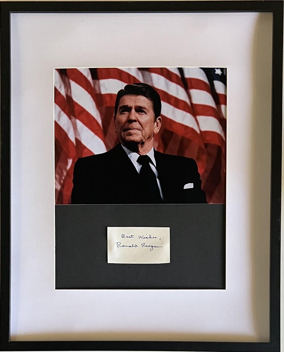 40th US President Ronald Reagan original signature collage ...