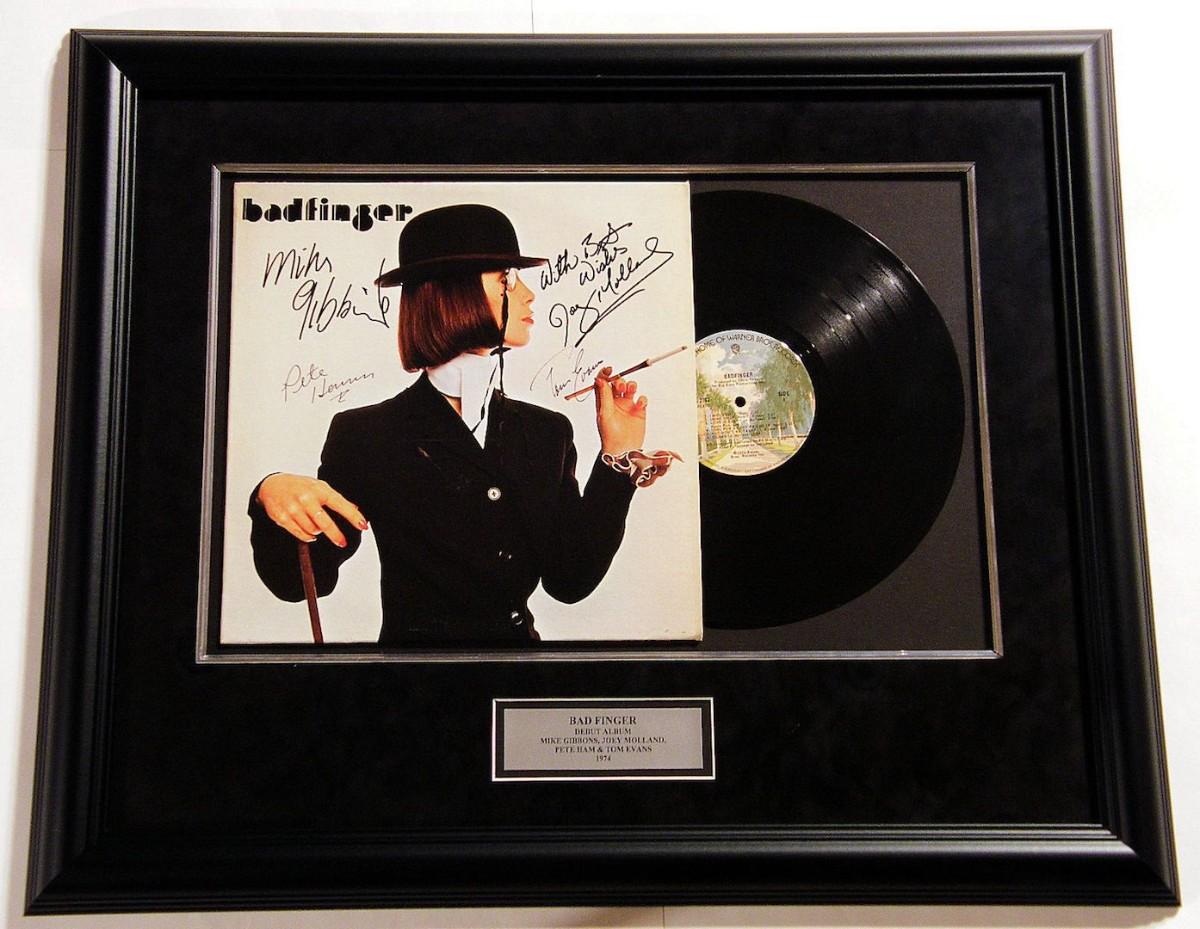 Badfinger signed debut album | EstateSales.org