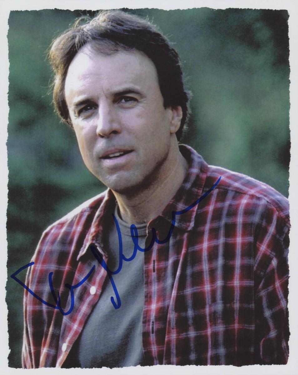 Kevin Nealon signed photo | EstateSales.org