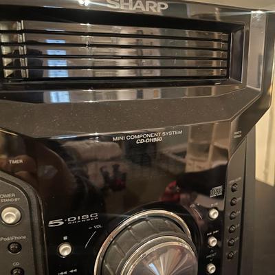 Sharp Mini Component Stereo System - CD-DH950 | EstateSales.org