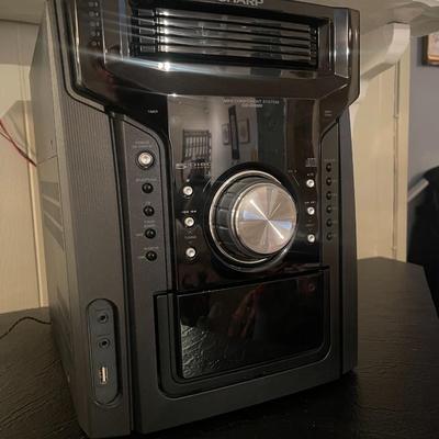 Sharp Mini Component Stereo System - CD-DH950 | EstateSales.org