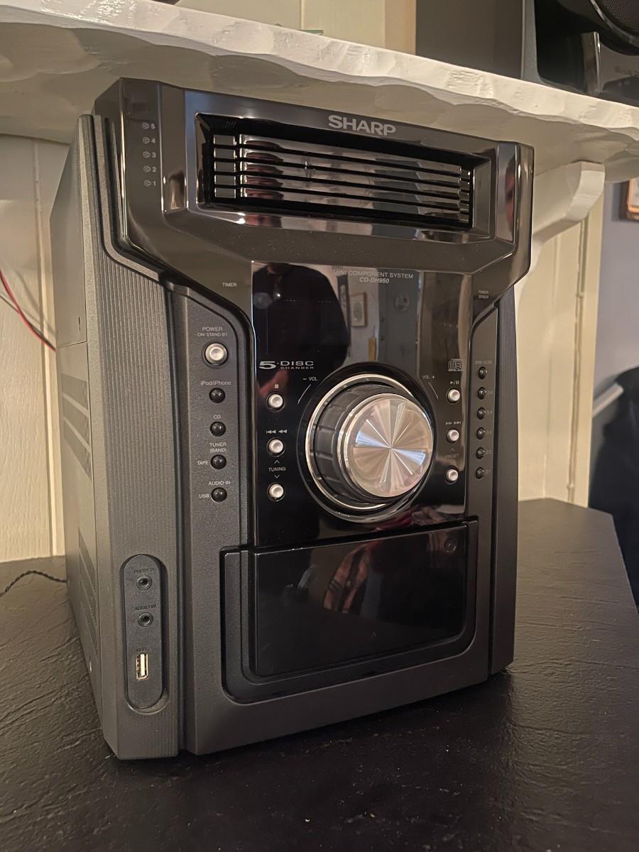 Sharp Mini Component Stereo System - CD-DH950 | EstateSales.org
