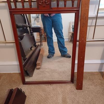 mirror w/support beam | EstateSales.org