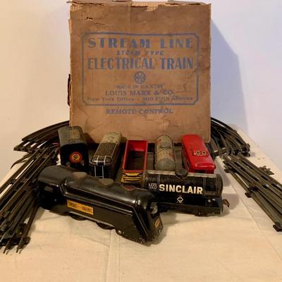 LOT:119: Vintage Louis Marx / Stream Line Electic Train Set with Engin ...