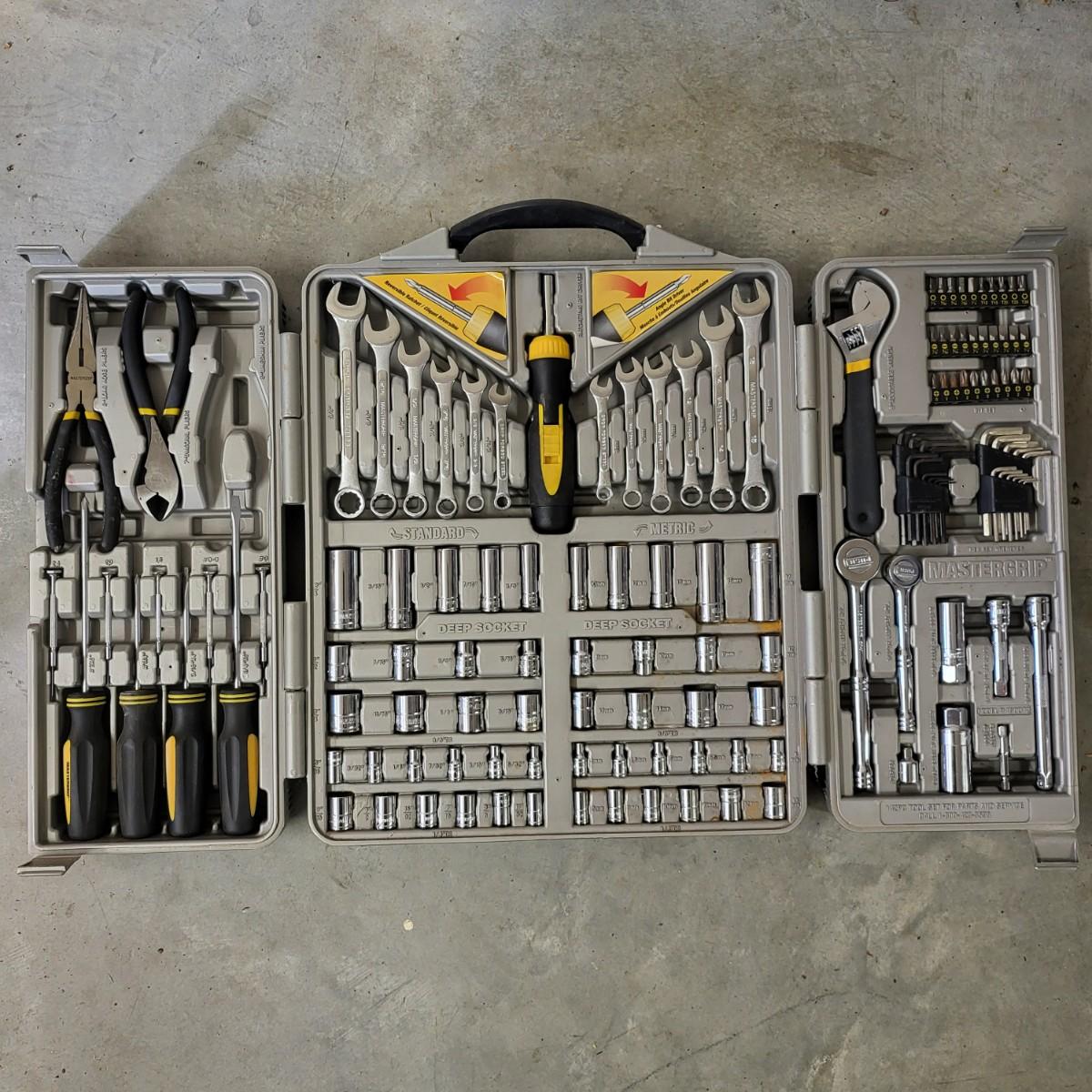 MasterGrip Tool Set in Storage Case | EstateSales.org