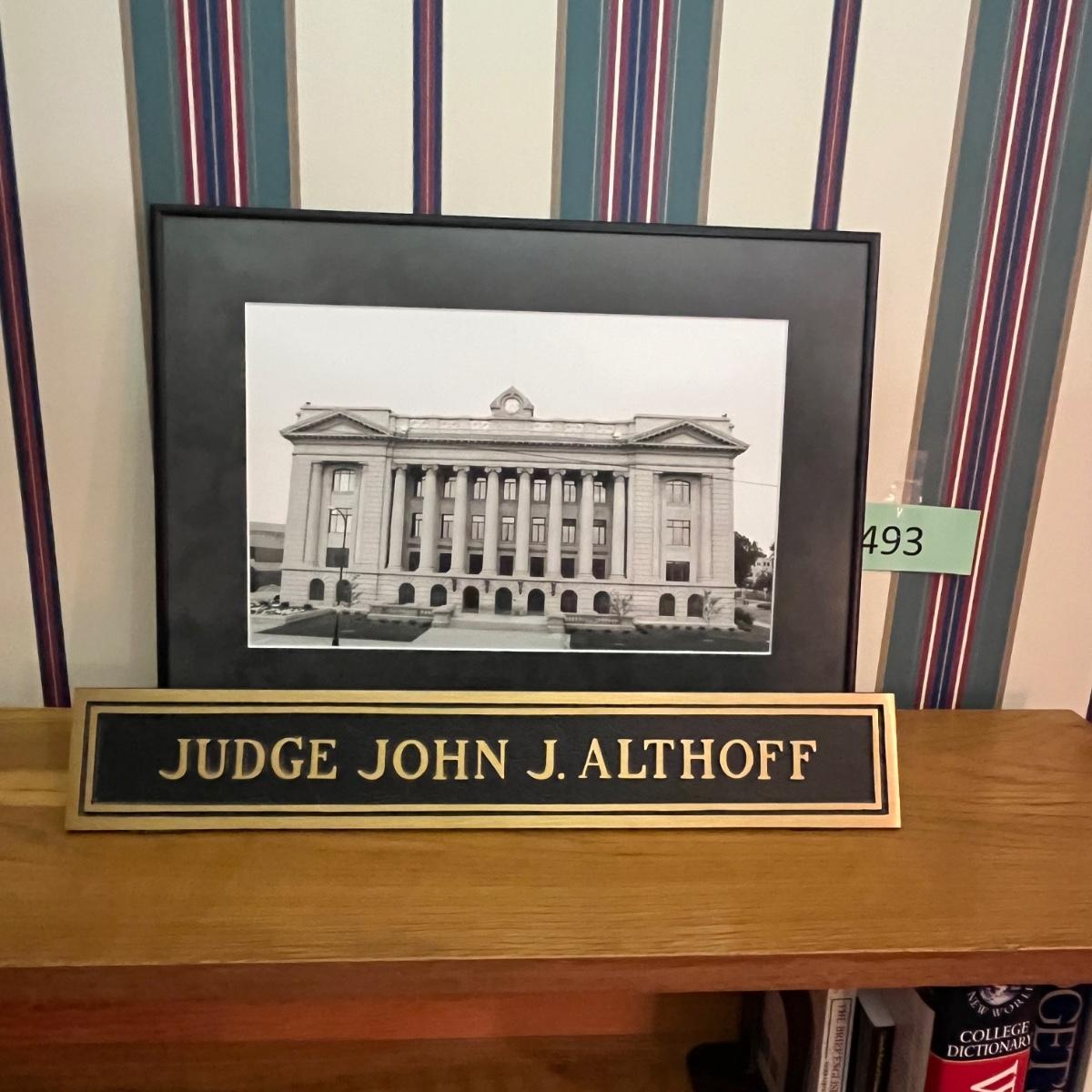 Bronze Name plate & Picture of Courthouse | EstateSales.org