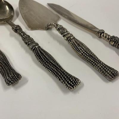 Vintage Silea Silver Plate Tassel Serving Pieces | EstateSales.org