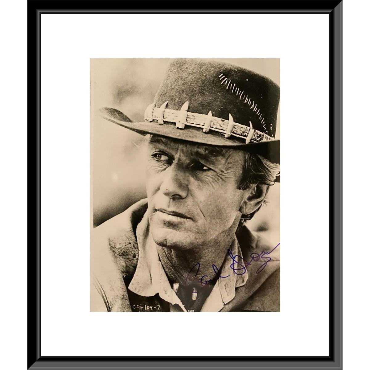 Crocodile Dundee Paul Hogan signed photo | EstateSales.org
