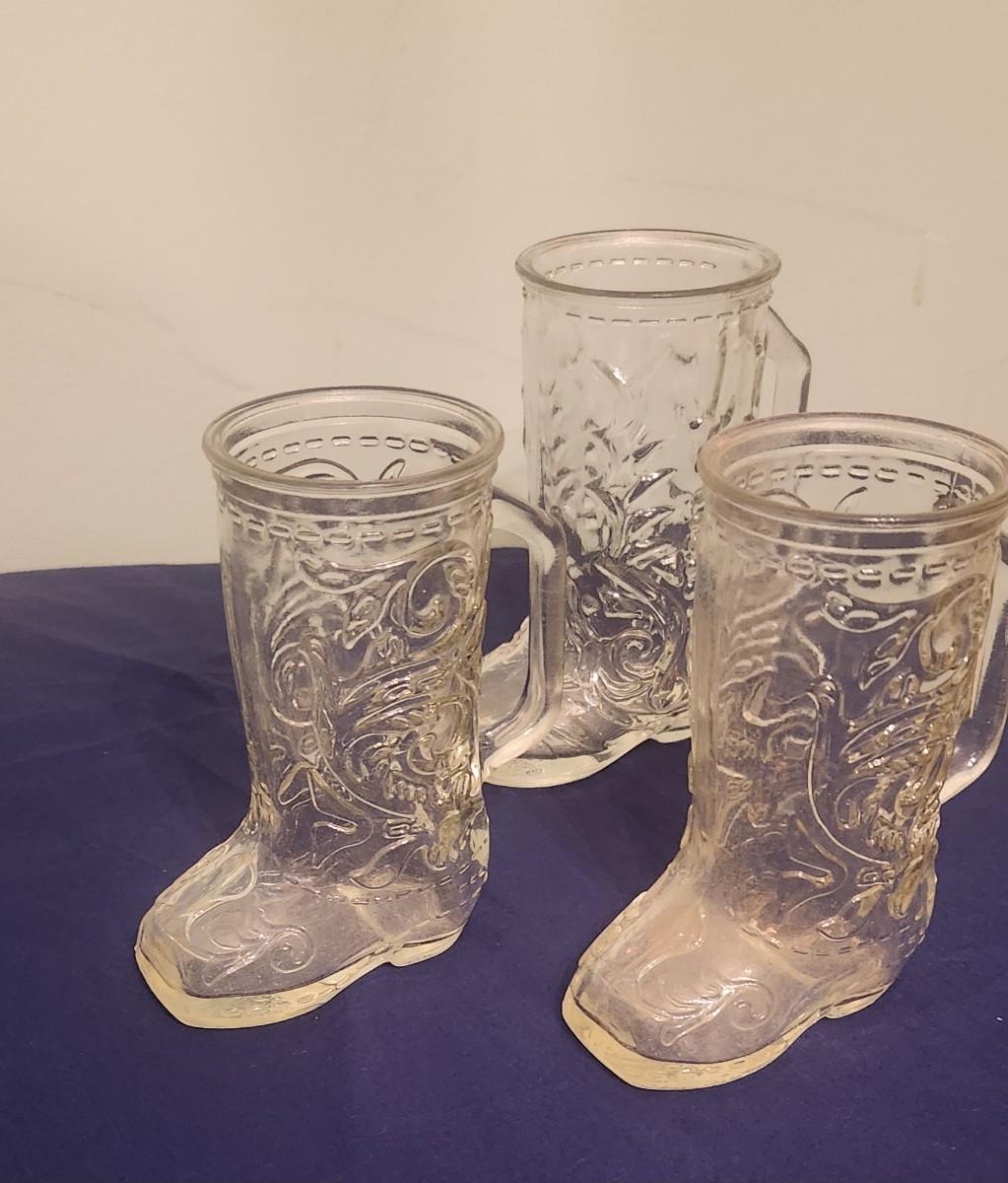 Glass cowboy boots | EstateSales.org