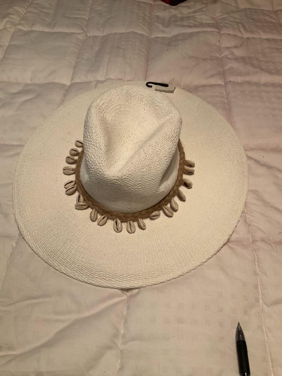 boho hat | EstateSales.org