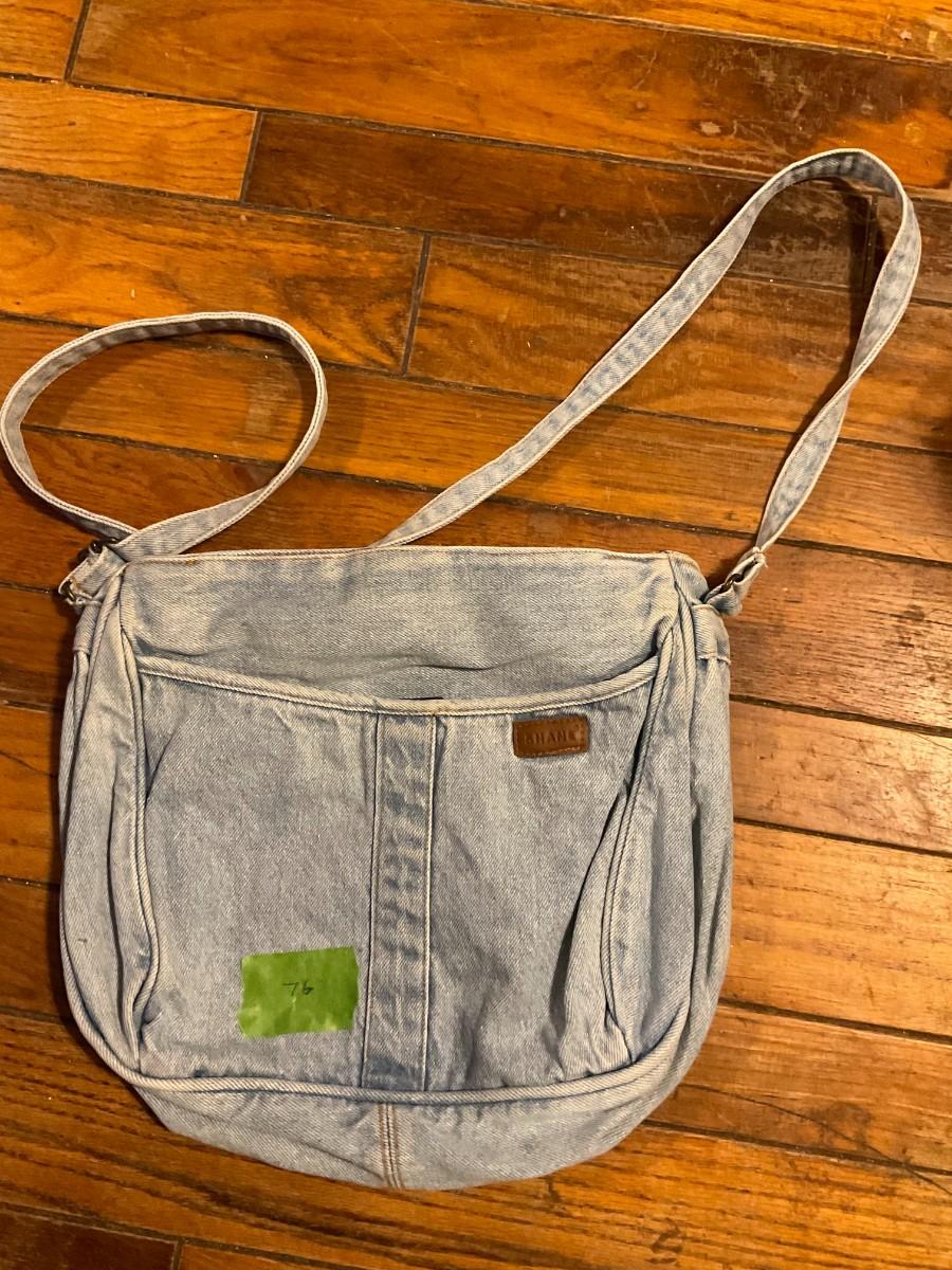 blue jean purse | EstateSales.org