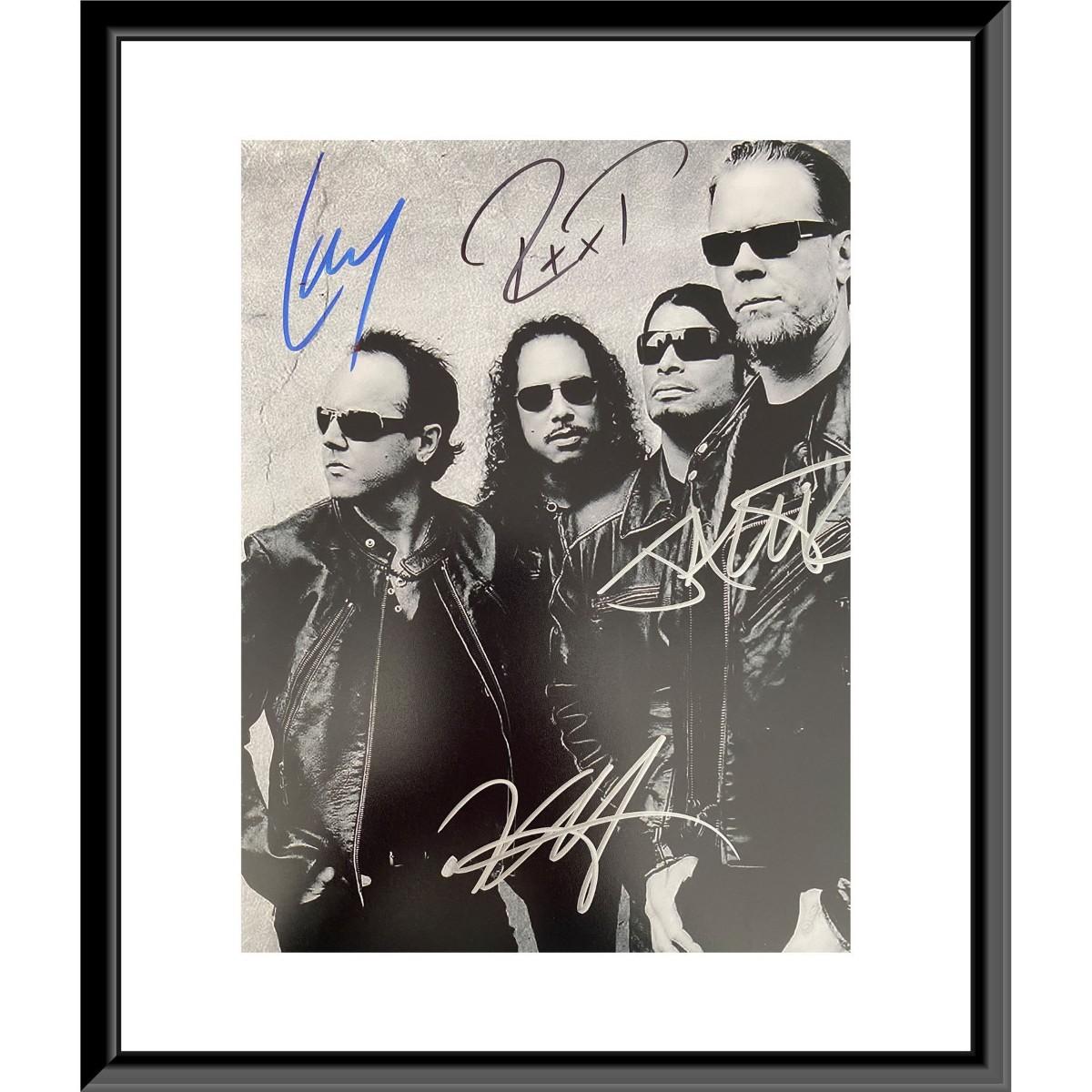 Metallica band signed photo | EstateSales.org