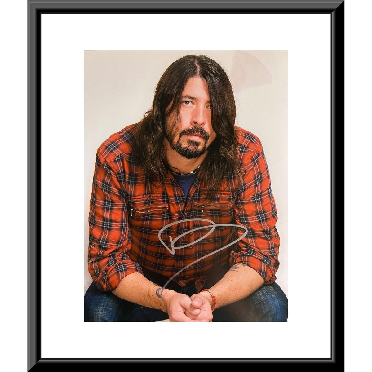 Nirvana Dave Grohl signed photo | EstateSales.org