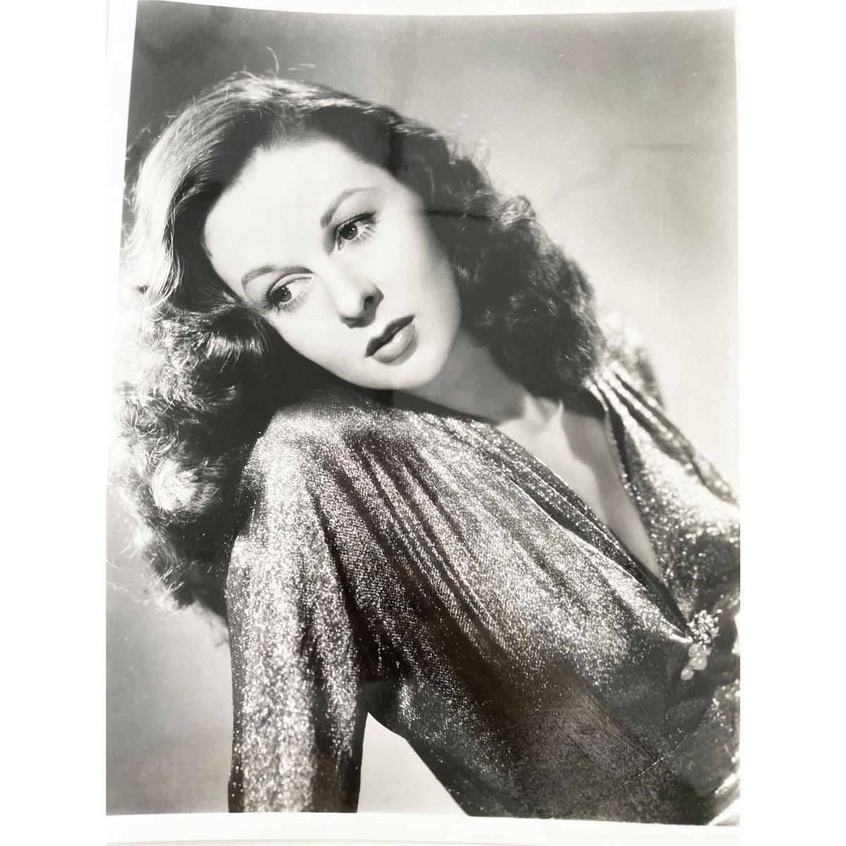 Susan Hayward vintage photo | EstateSales.org