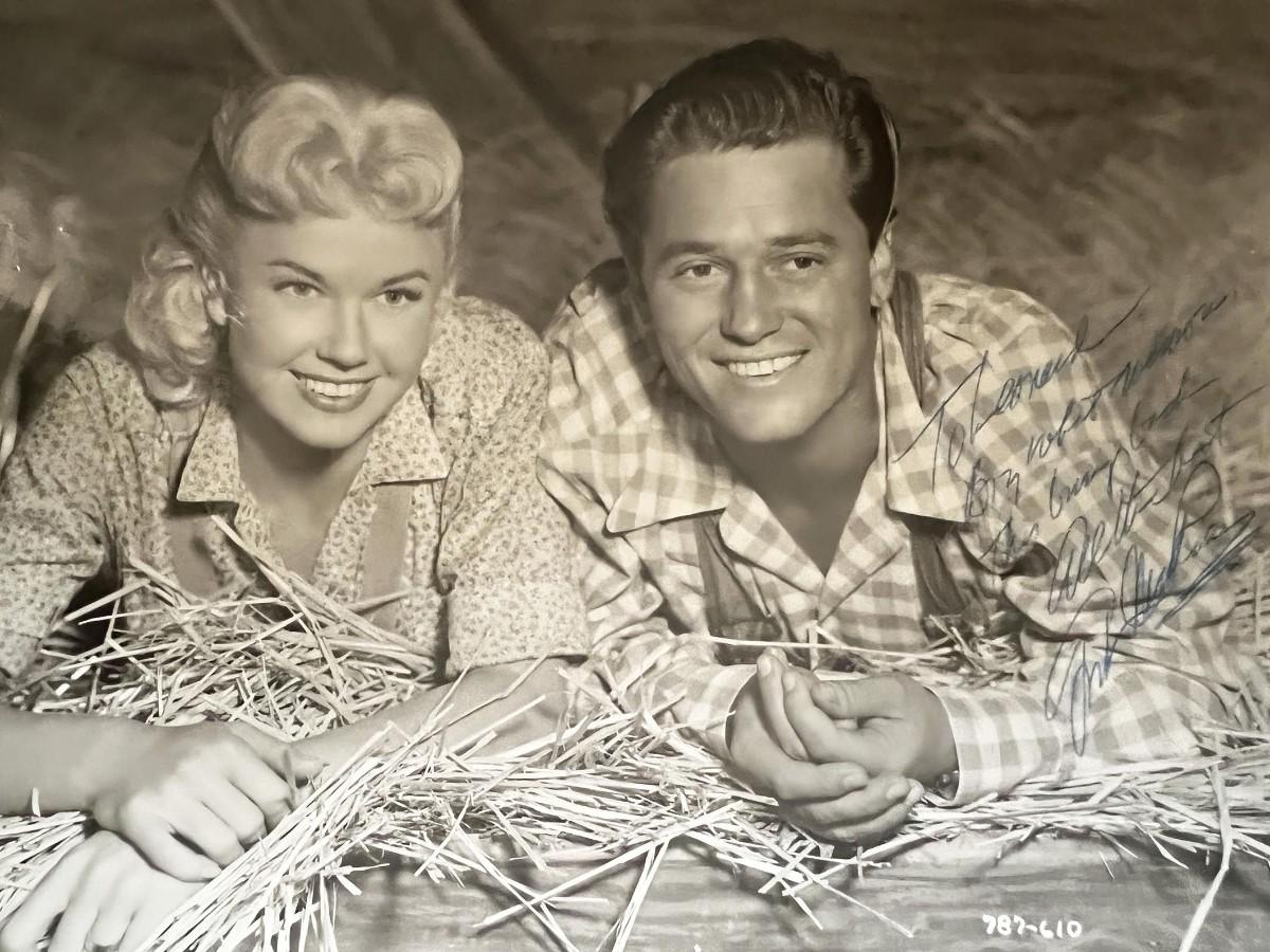 Gordon MacRae signed photo | EstateSales.org