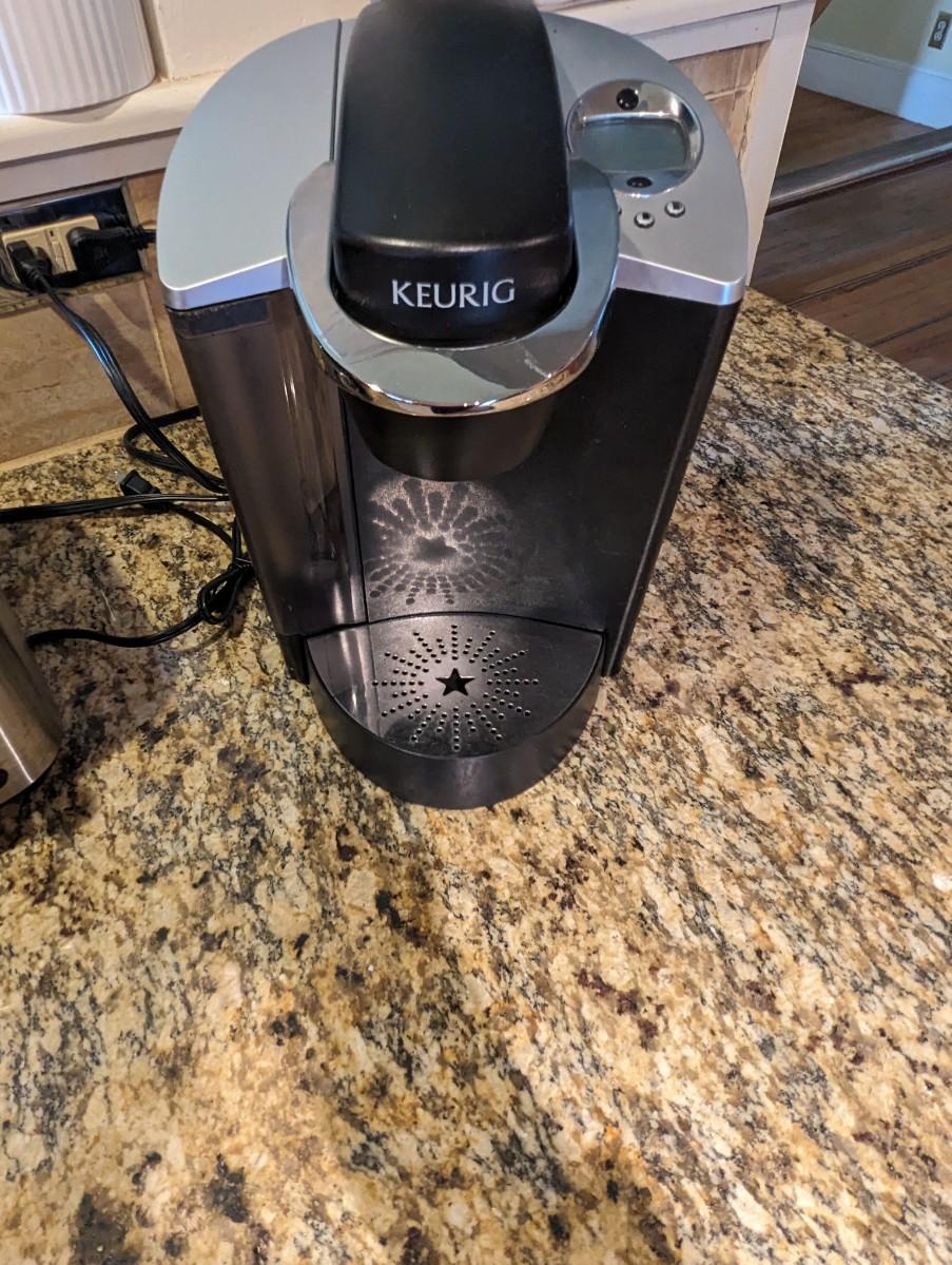 Keurig K-Cup Coffee Machine | EstateSales.org