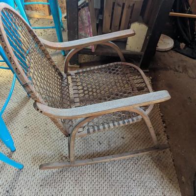 Vintage Vermont Tubbs Style Snowshoe Rocking Chair | EstateSales.org