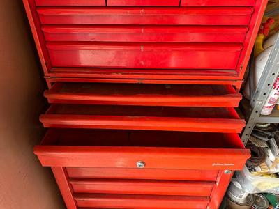 YORKTOWN TOOL CHEST | EstateSales.org