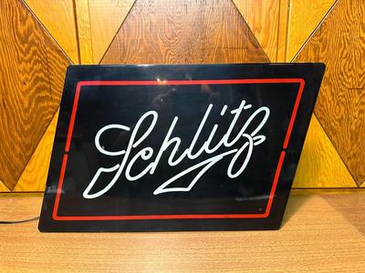 LIGHTED SCHLITZ SIGN | EstateSales.org