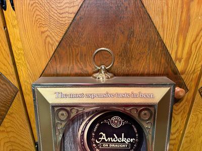 LIGHTED ANDEKER BEER SIGN | EstateSales.org
