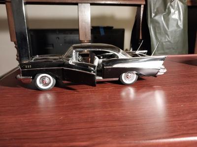 DIE-CAST '57 CHEVROLET BEL AIR SPORT COUPE | EstateSales.org