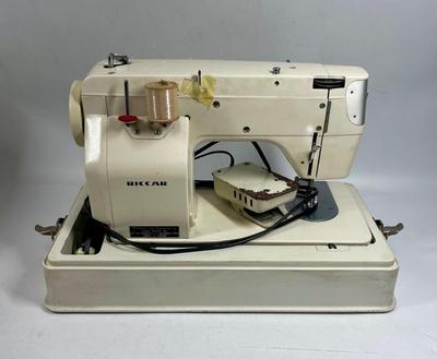 Riccar Super Stretch 555SU Sewing Machine and Case | EstateSales.org