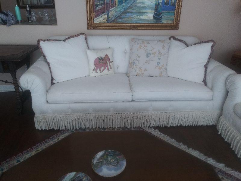 Sunrise Canyon by DRG Estate Sales | EstateSales.org