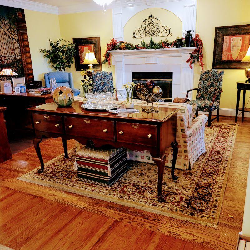 SPRING VALLEY ESTATE SALE | EstateSales.org