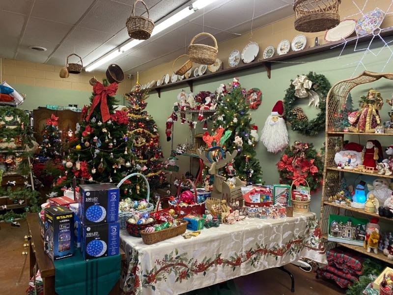 Christmas Estate Sale from Multiple Estates | EstateSales.org