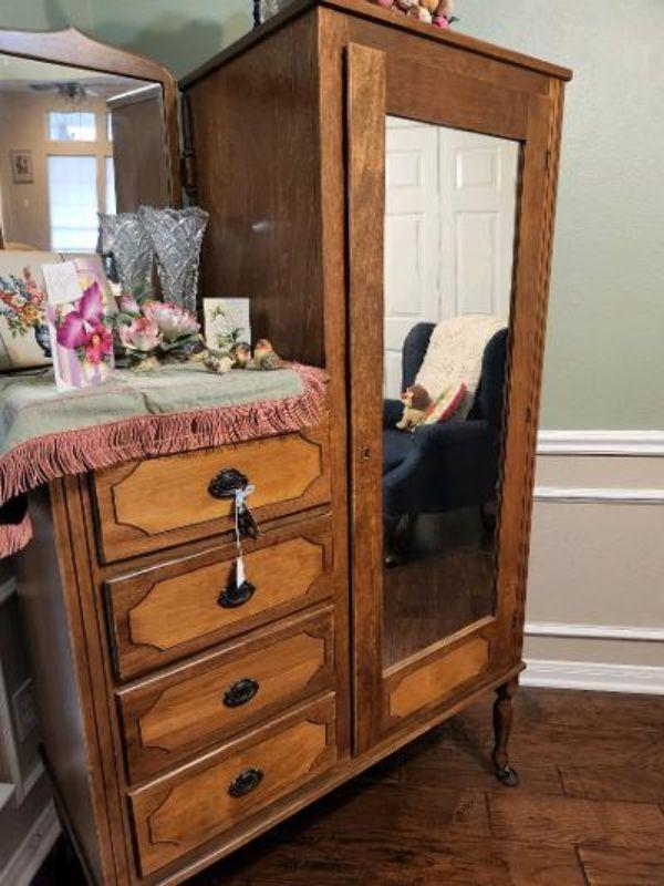 Aerl Estate Sale | EstateSales.org