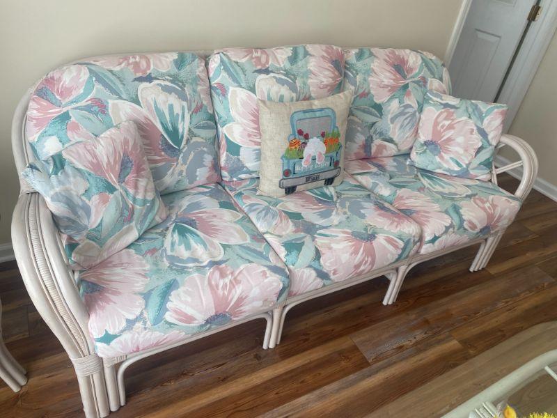 Dion Living Estate Sale | EstateSales.org